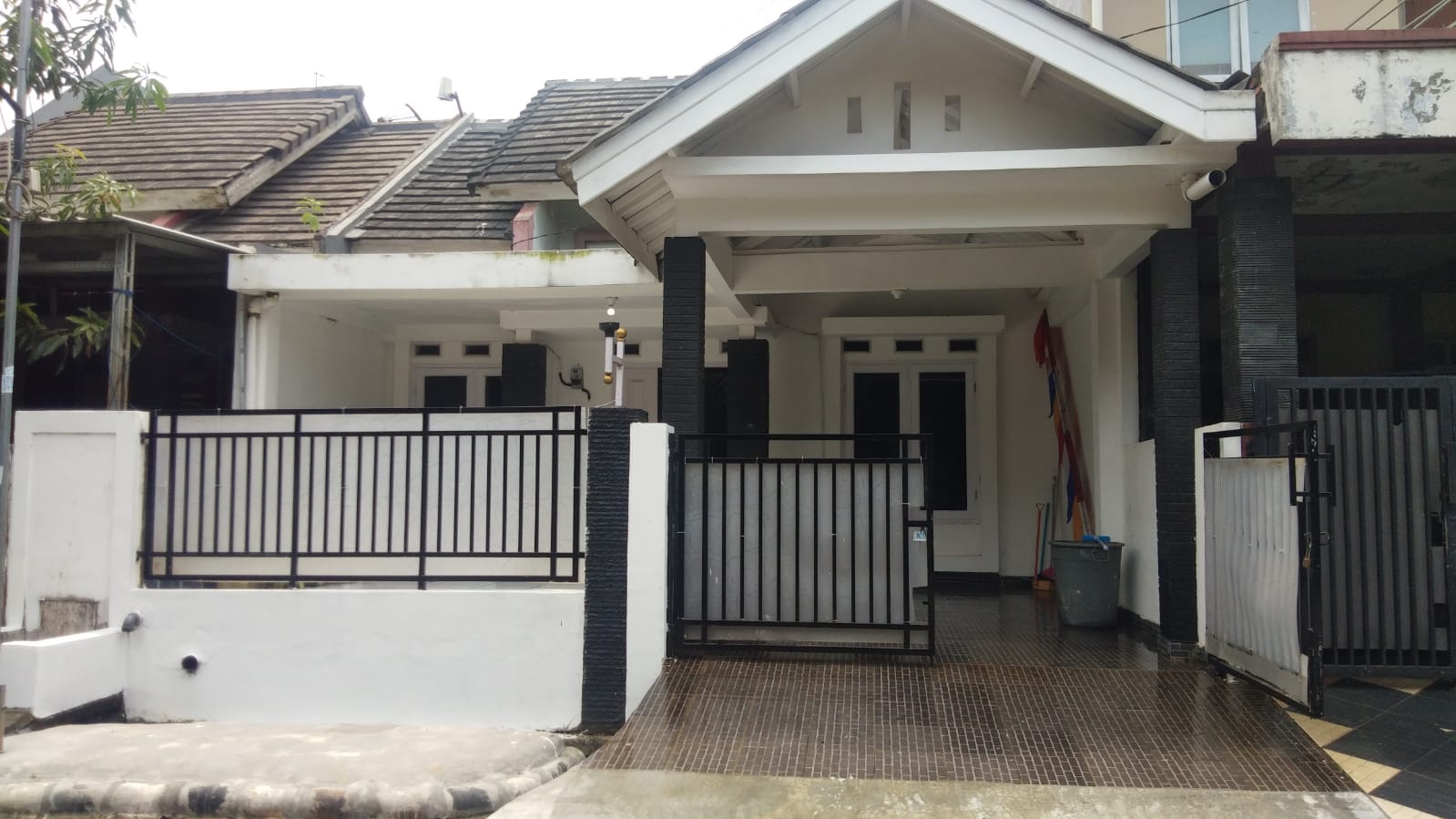 Rumah di Setu Bekasi - RuMahBU
